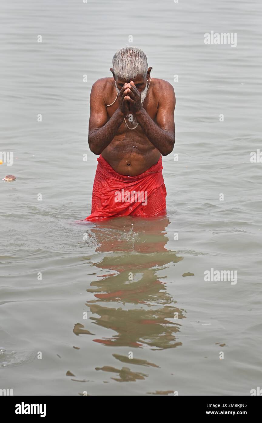 (1/15/2023) A pilgrims doing pranam at the time of holy bath at ...