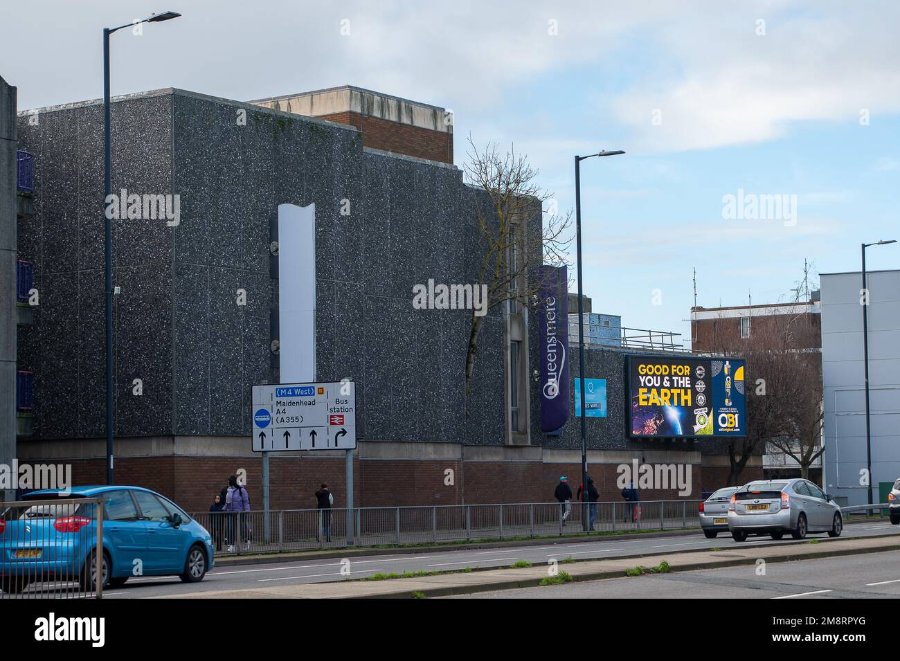 Slough, Berkshire, UK. 15th January, 2023. The Queensmere Shopping ...
