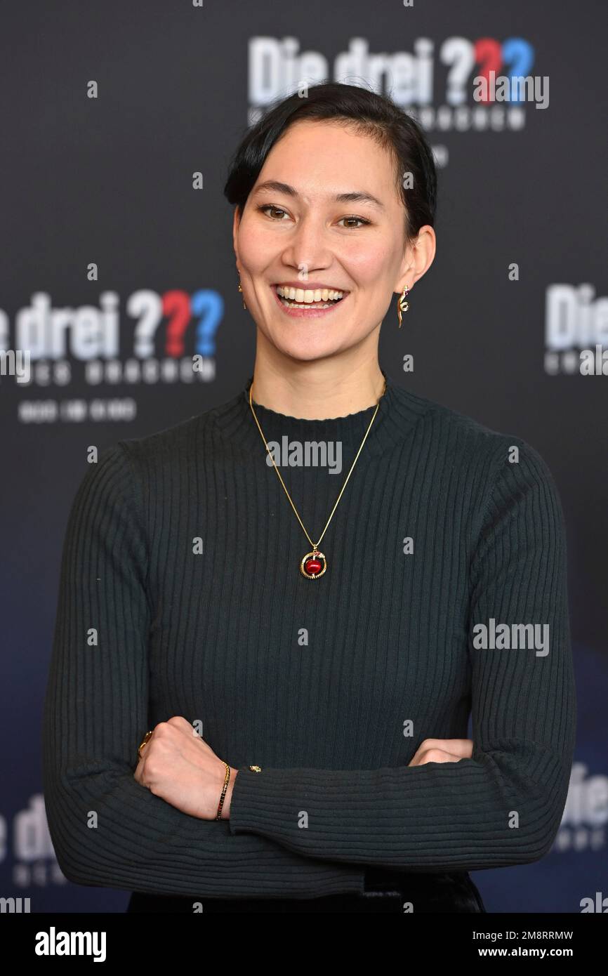 Agnes DECKER (actress) single image, cut single motif, half figure ...