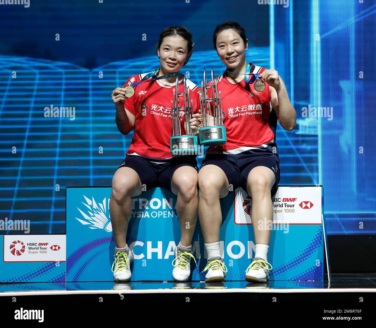 Kuala Lumpur, Malaysia. 15th Jan, 2023. Chen Qing Chen (L) and Jia Yi Fan of China pose for ...