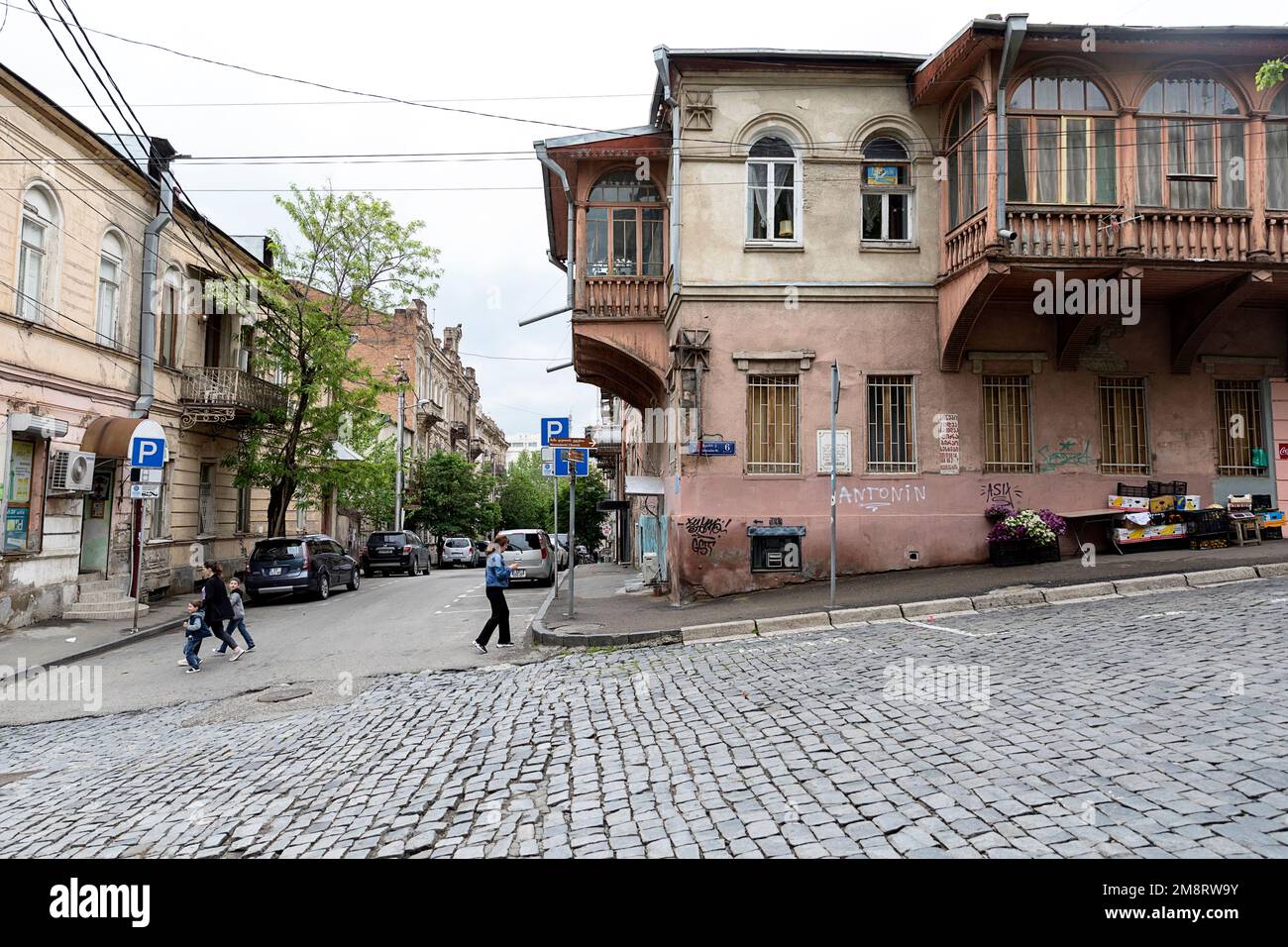 Interesting scenes from the scenic streets and lifestyle in Tbilisi ...