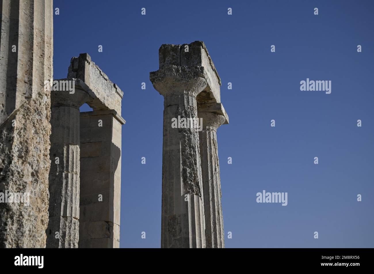 Doric order columns of the Temple of Aphaia a symbolic Archaic landmark ...
