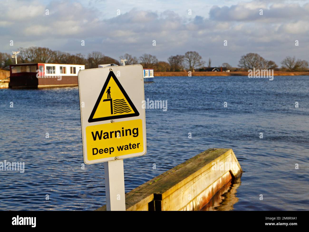 A Warning Deep Water sign at the edge of Hickling Broad by the Pleasure ...