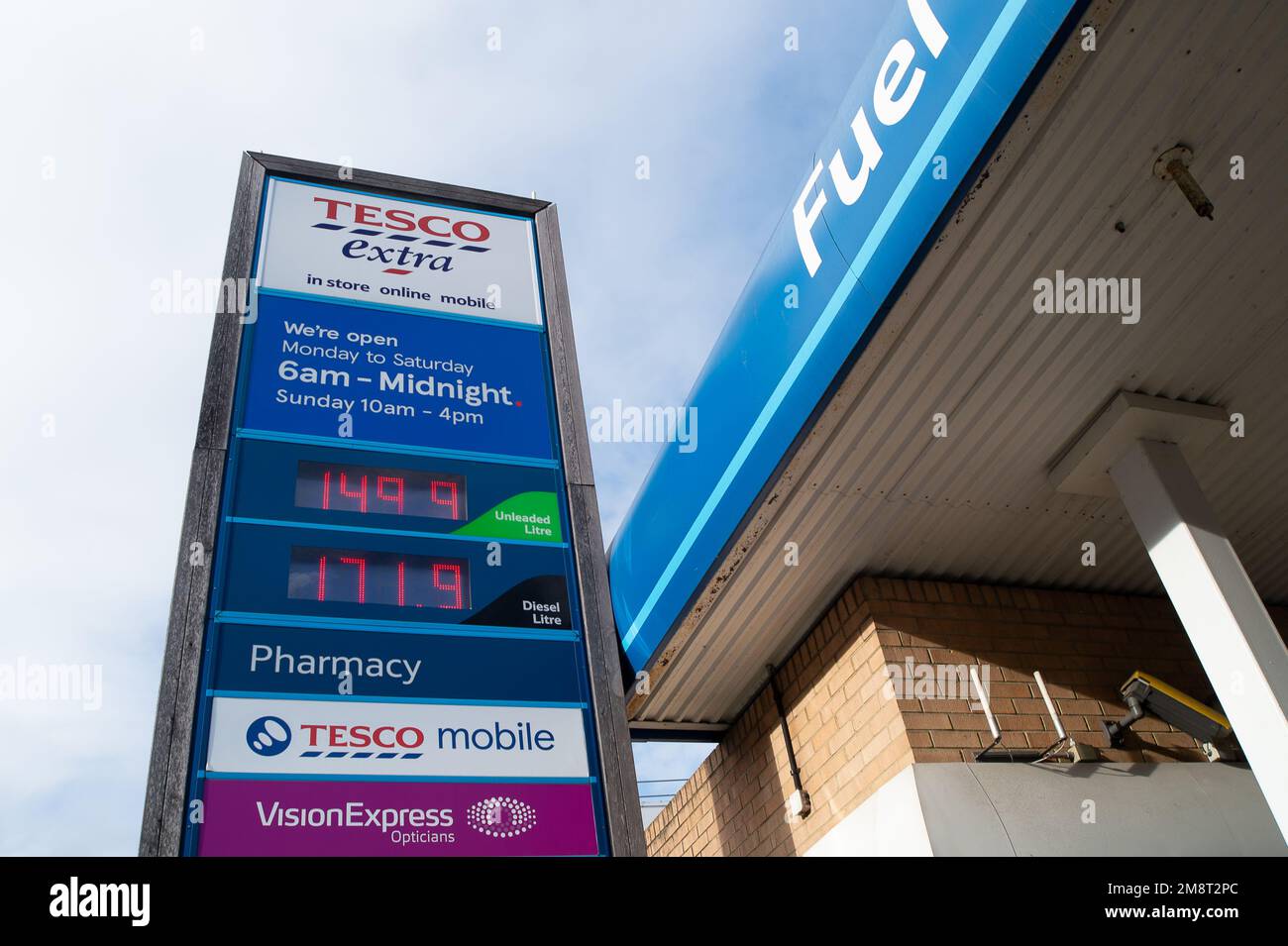 Tesco petrol stations hi-res stock photography and images - Alamy