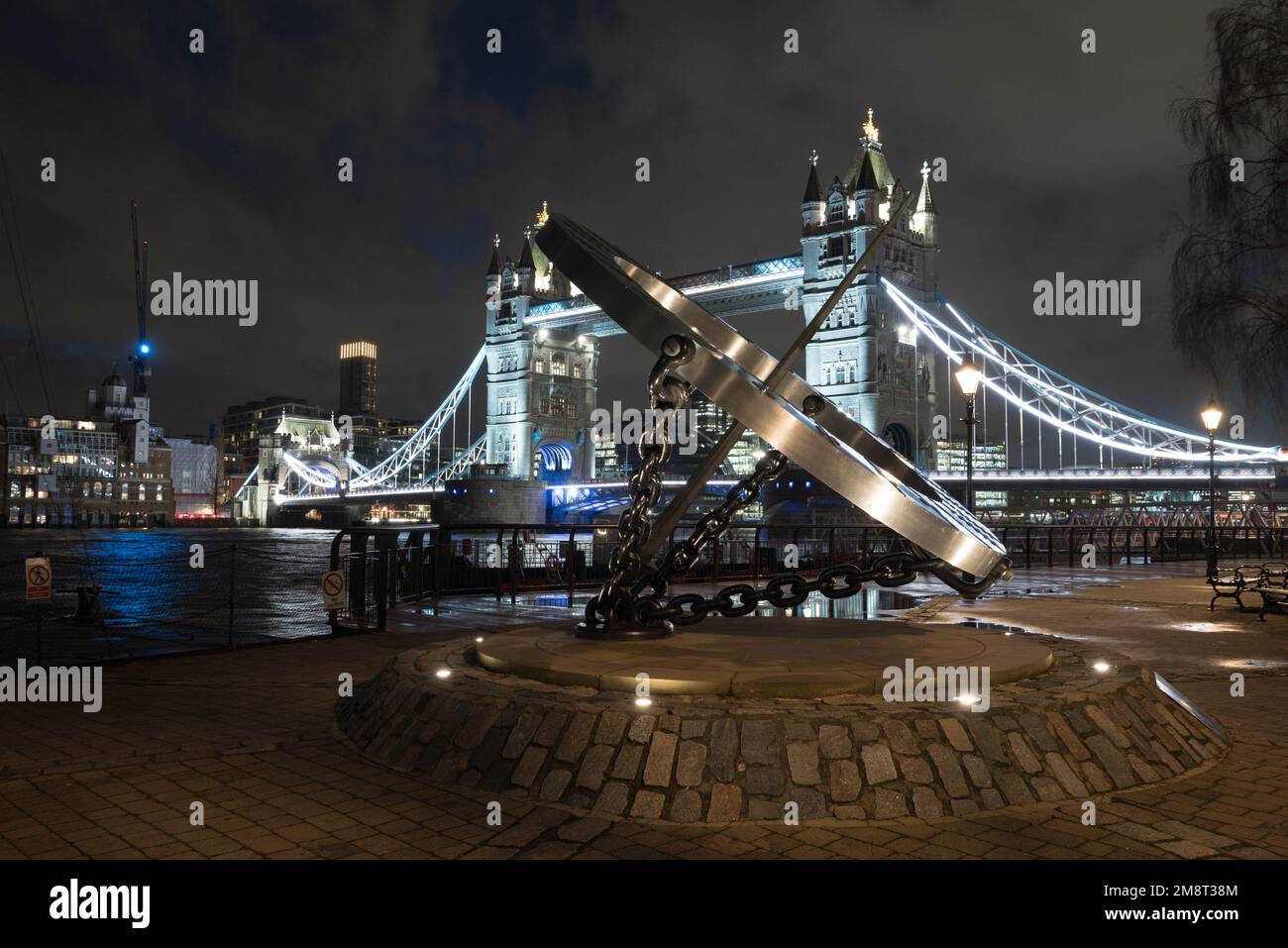 Timepiece, Tower Bridge, London Stock Photo - Alamy