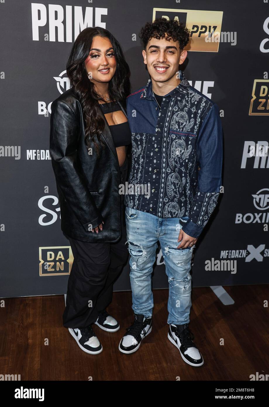 London, UK. 14th Jan, 2023. Yxng Dave (R) attends the KSI vs FaZe ...