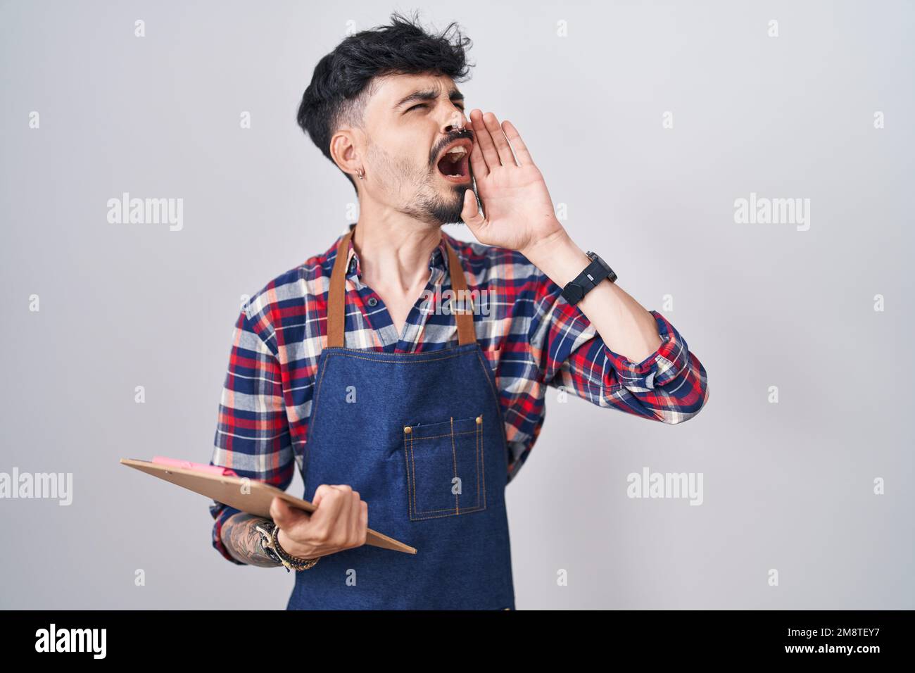 Talking loud restaurant hi-res stock photography and images - Alamy
