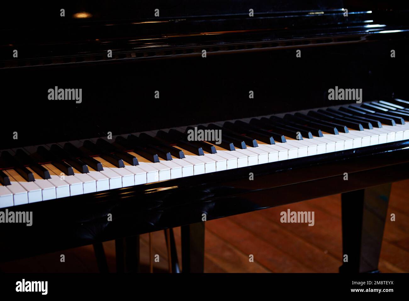 piano keys close up Stock Photo - Alamy