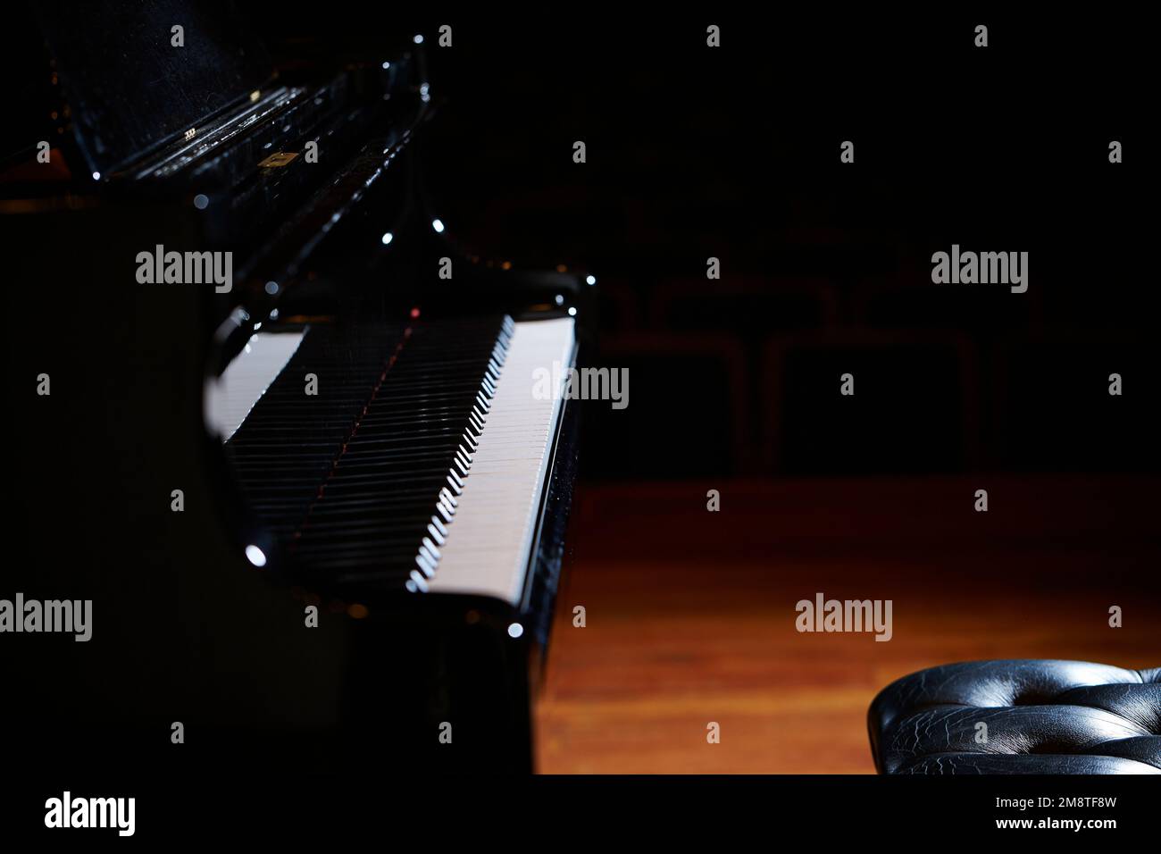 piano keys close up Stock Photo - Alamy