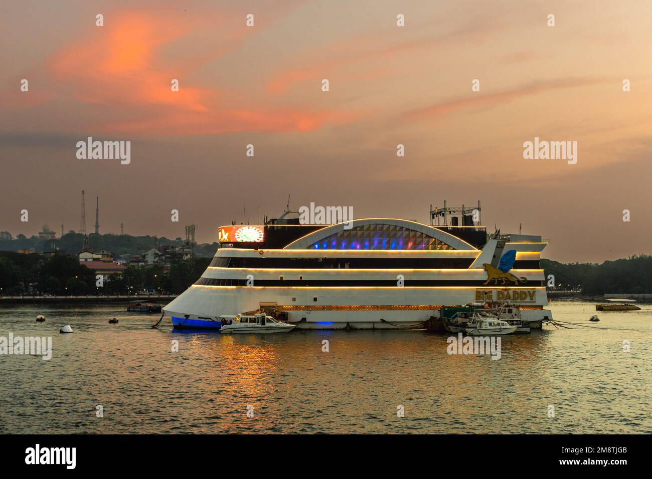 Cruise mandovi river hi-res stock photography and images - Alamy
