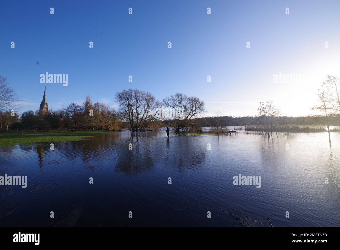 River avon burst its banks salisbury hi-res stock photography and ...