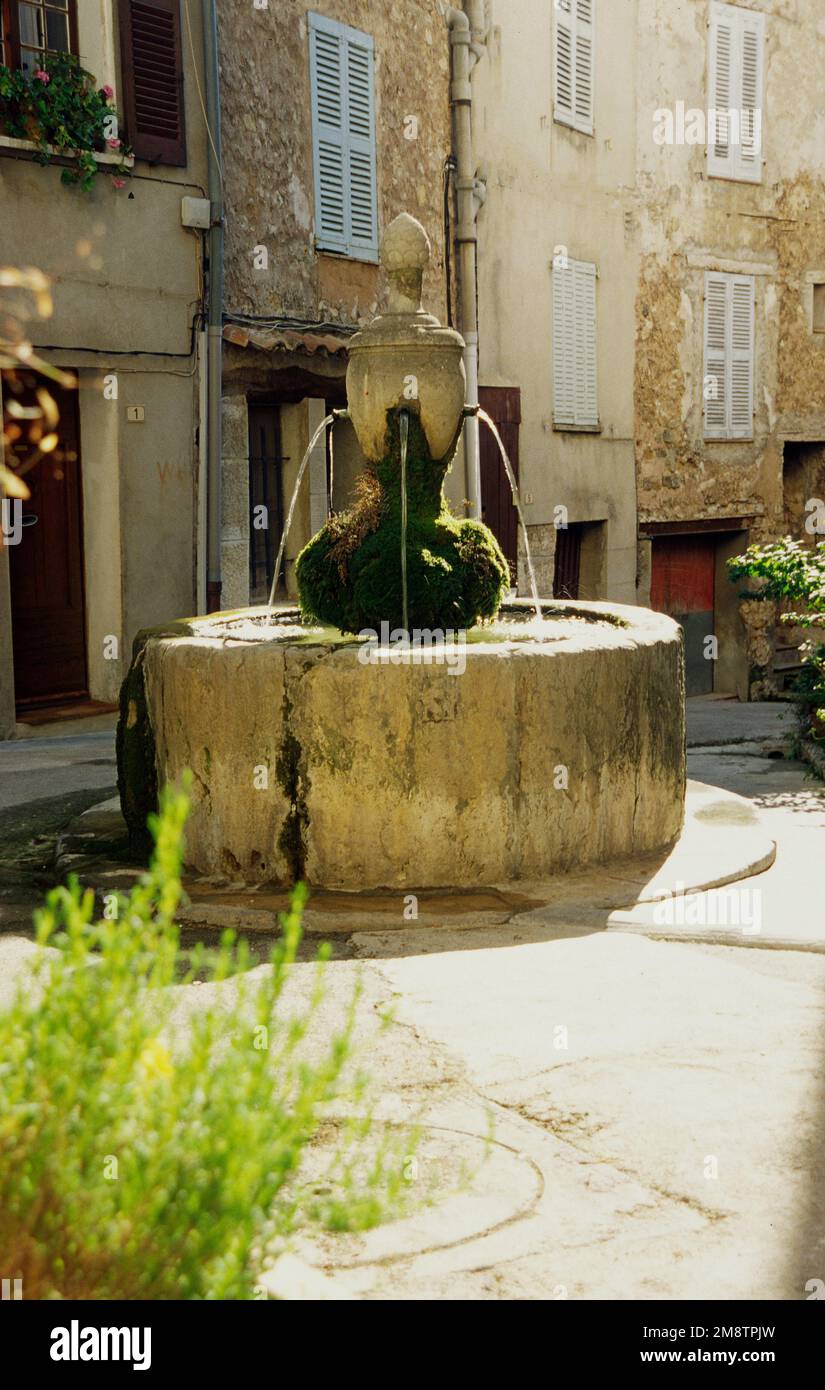 Village of bargemon hi-res stock photography and images - Alamy