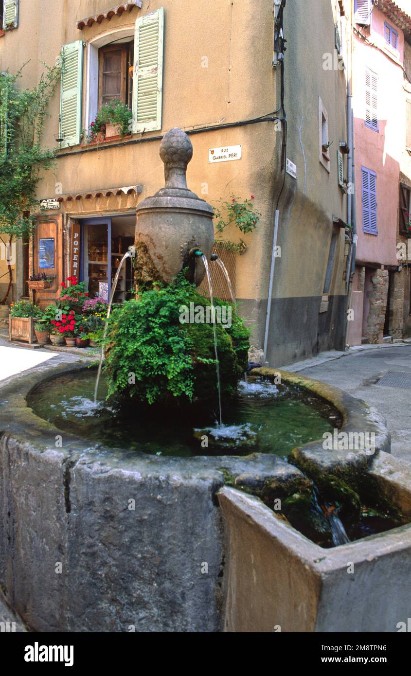 Village of bargemon hi-res stock photography and images - Alamy