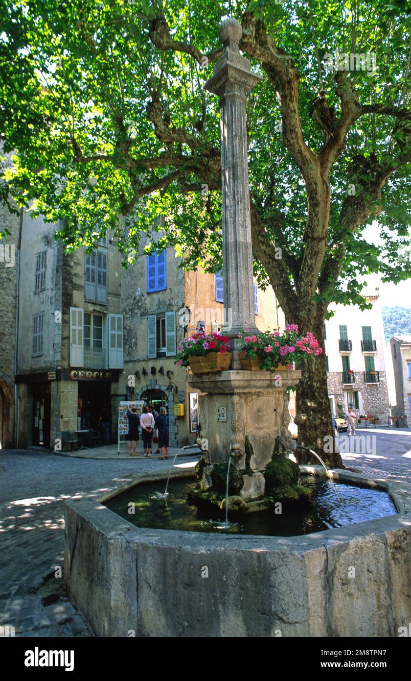 Village of bargemon hi-res stock photography and images - Alamy