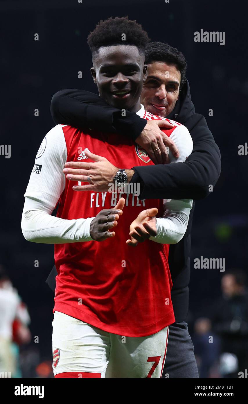 Bukayo saka arsenal 2023 hi-res stock photography and images - Alamy