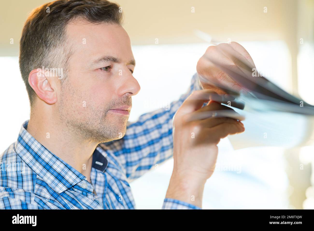 Checked papers hi-res stock photography and images - Alamy