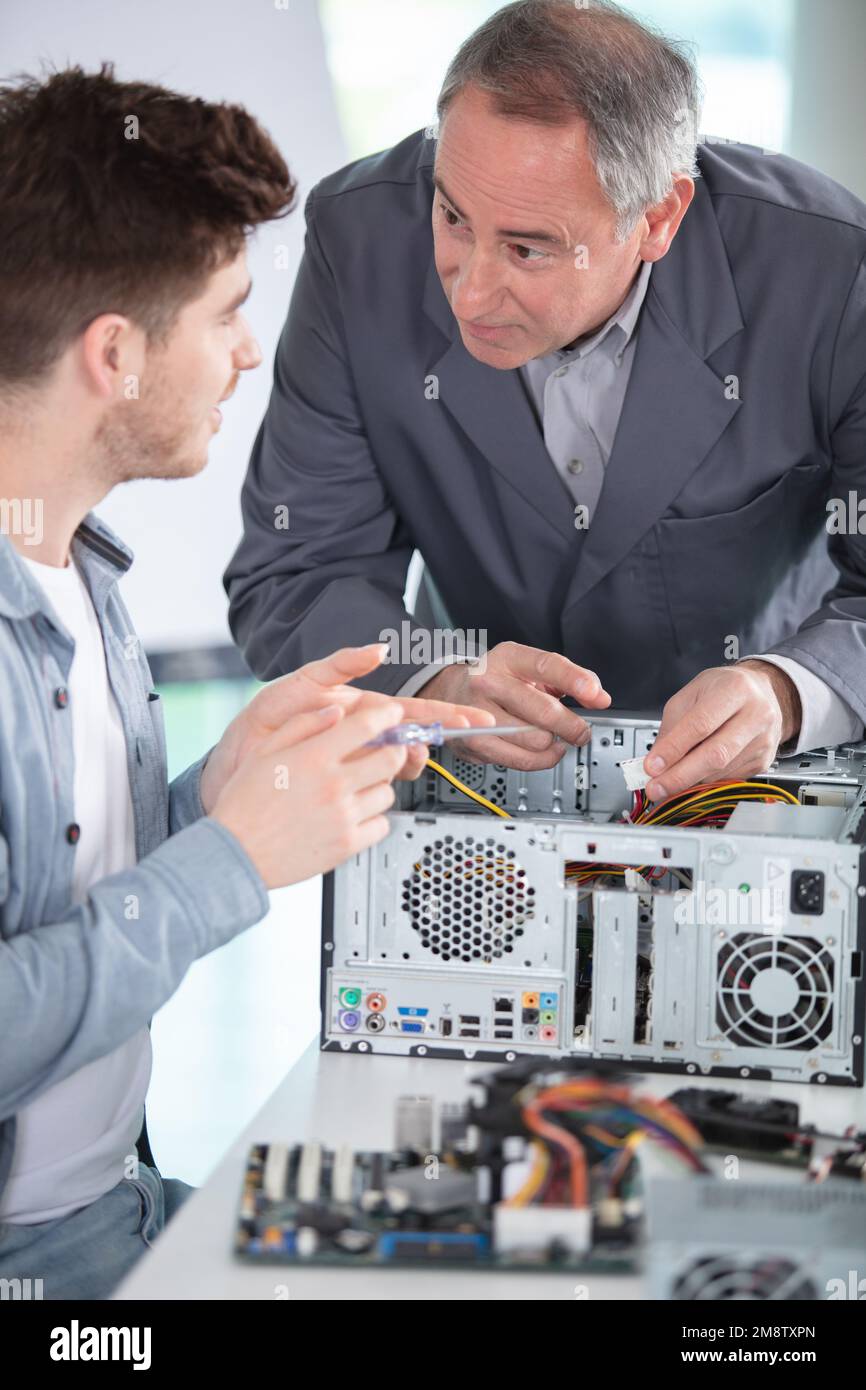 Mechatronics apprentice hi-res stock photography and images - Alamy