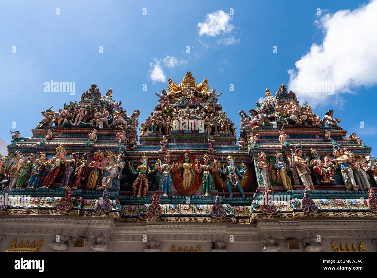 Hindu temple in Singapore Mali Amman Stock Photo - Alamy