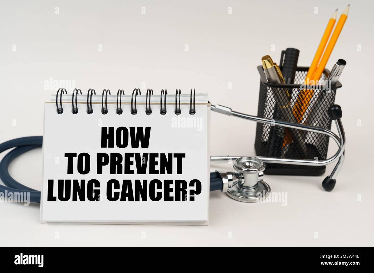 How to prevent lung cancer hi-res stock photography and images - Alamy