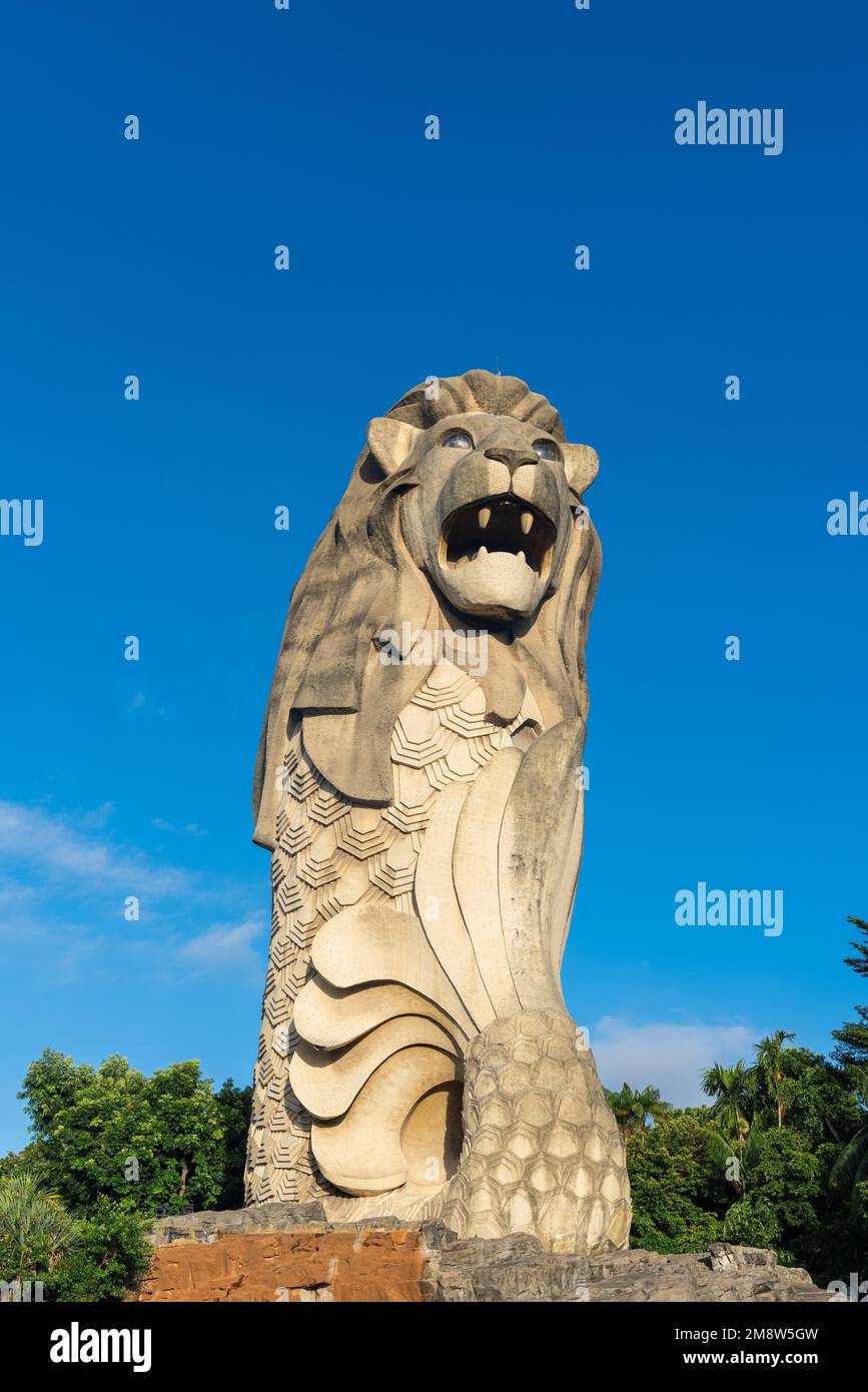Sentosa the merlion tower Stock Photo - Alamy