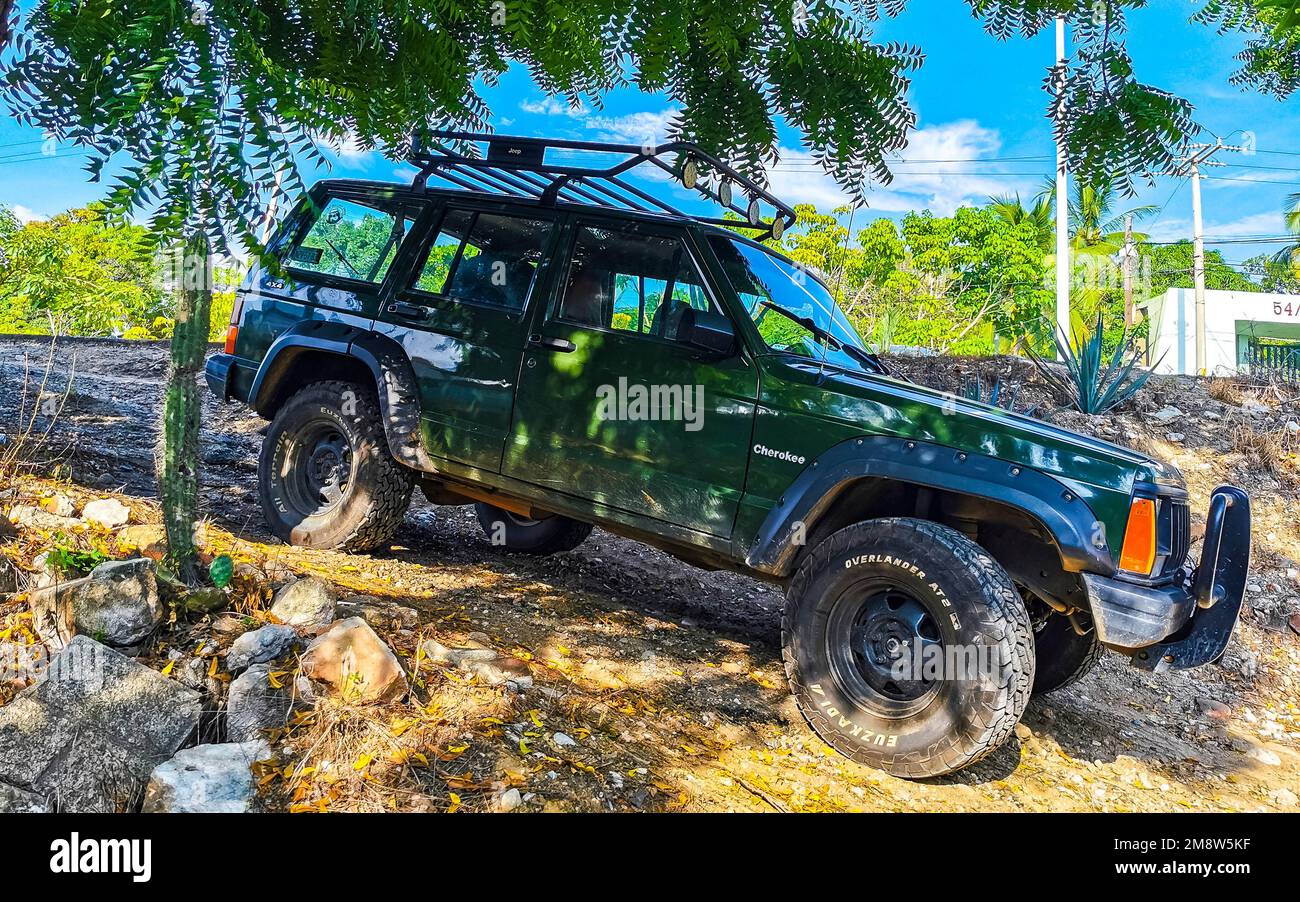 Various Mexican pickup trucks cars 4x4 Off-road vehicles in Puerto ...