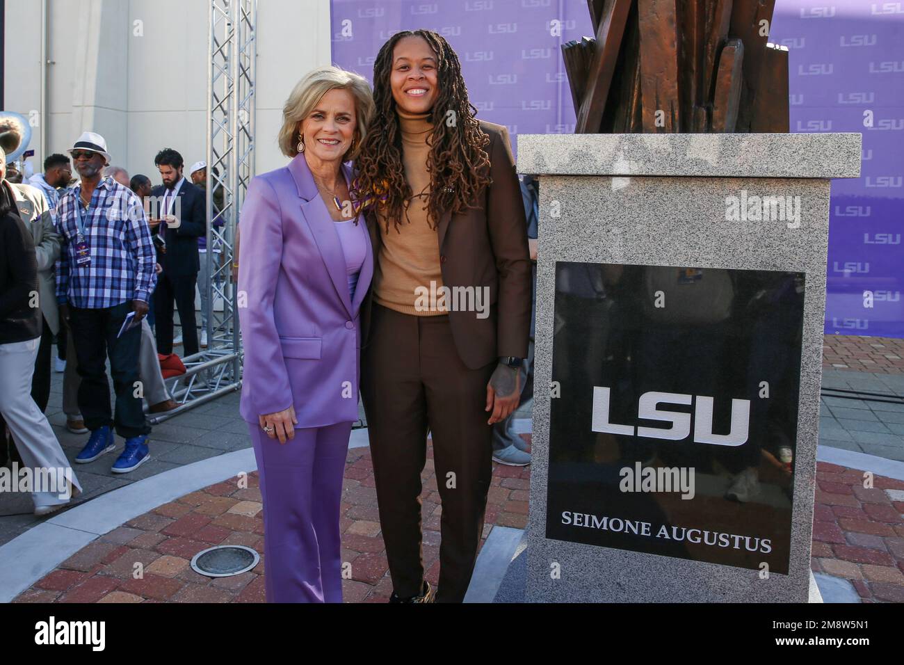 Baton Rouge, LA, USA. 15th Jan, 2023. Seimone Augustus poses with ...