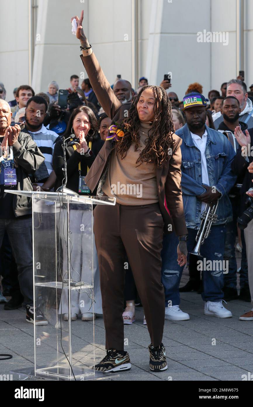 Statue 15 of 16 jpg hi-res stock photography and images - Alamy