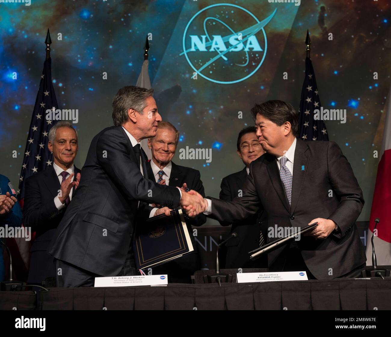 Yoshimasa hayashi hi-res stock photography and images - Alamy