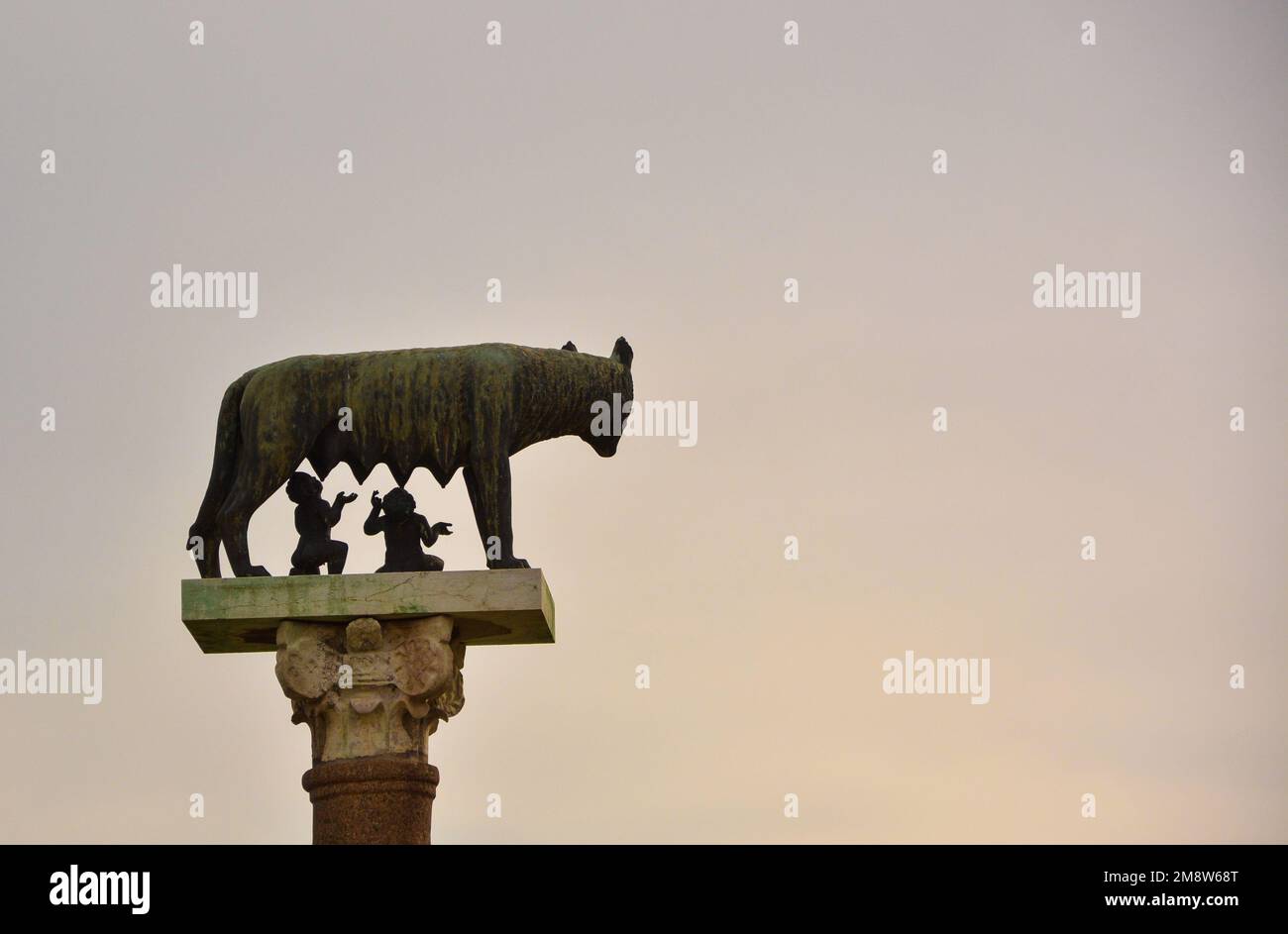Romulus Remus Mythology Stock Photo - Alamy