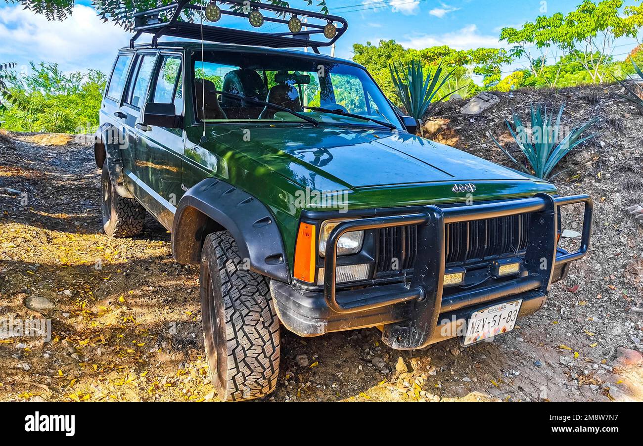 Various Mexican pickup trucks cars 4x4 Off-road vehicles in Puerto ...