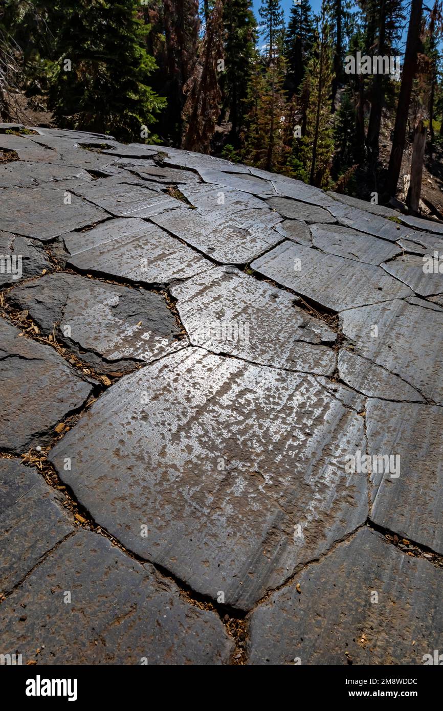 Basaltic columns created by cooling lava in Devils Postpile National ...