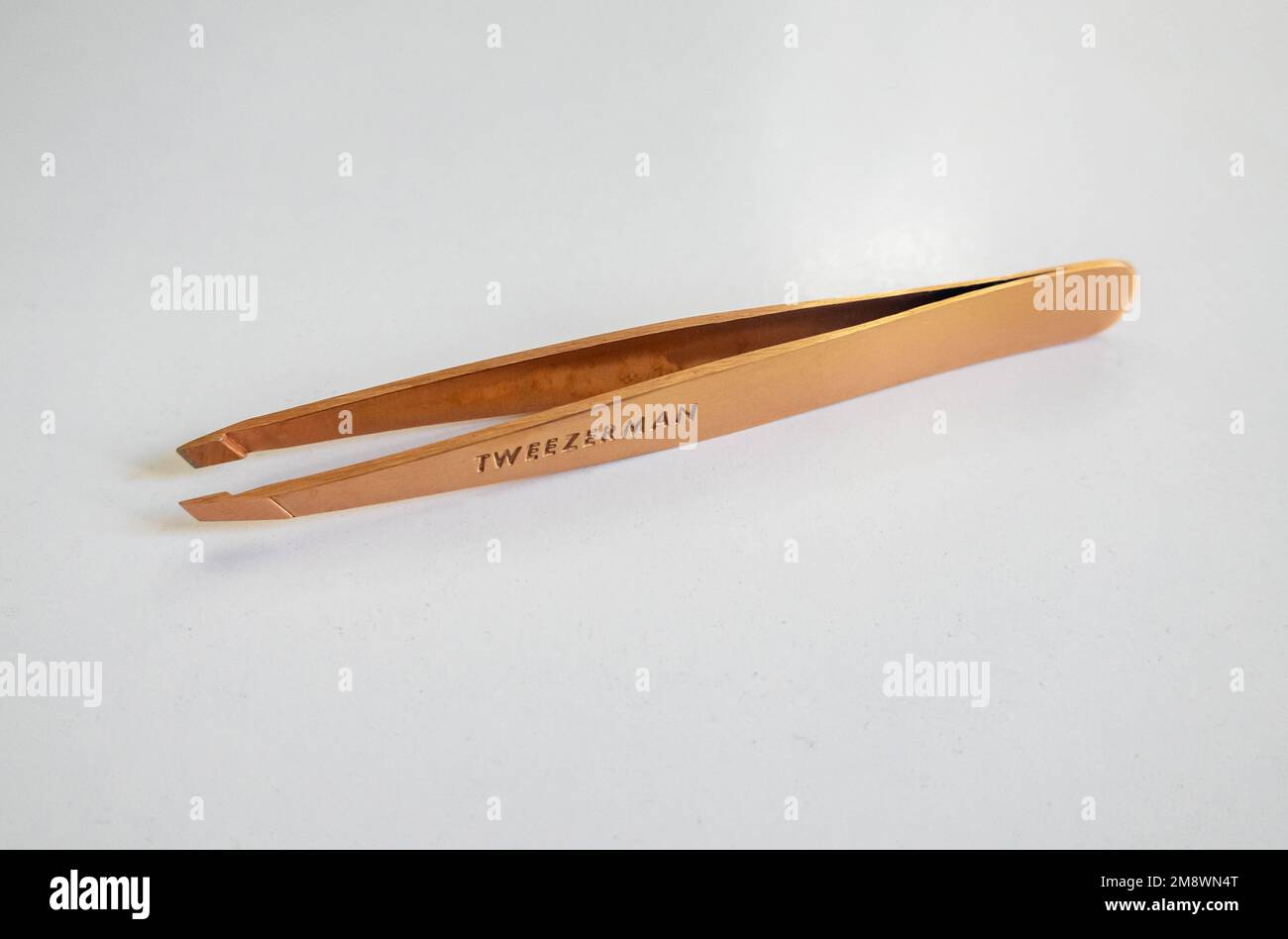 Tweezerman hi-res stock photography and images - Alamy
