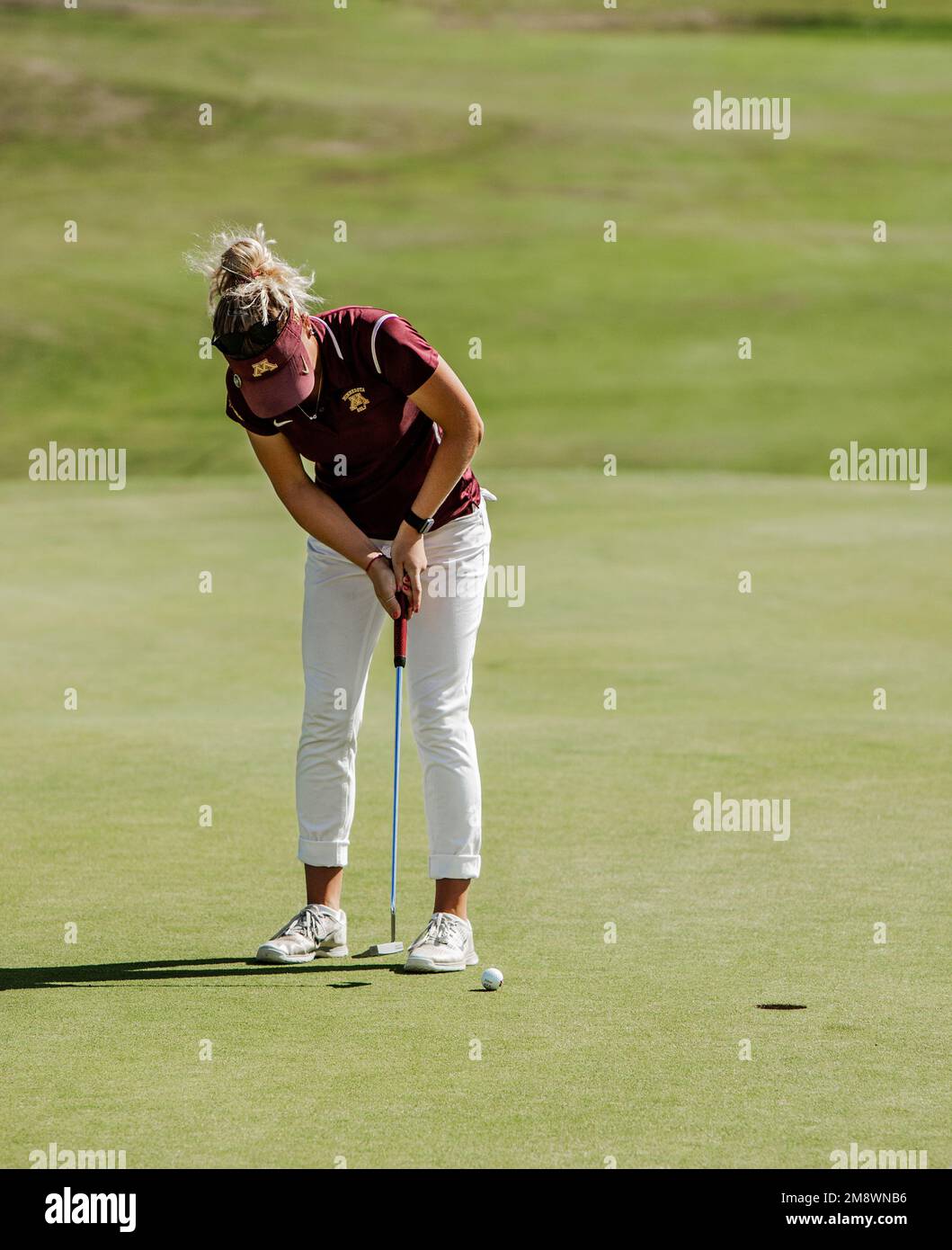 Professional Woman golfer playing golf Stock Photo - Alamy