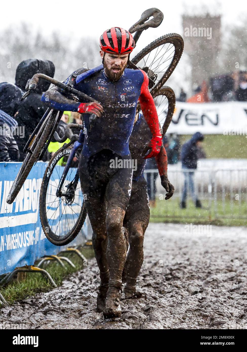 ZALTBOMMEL - Joris Nieuwenhuis in action at the Plieger NK cyclo-cross ...