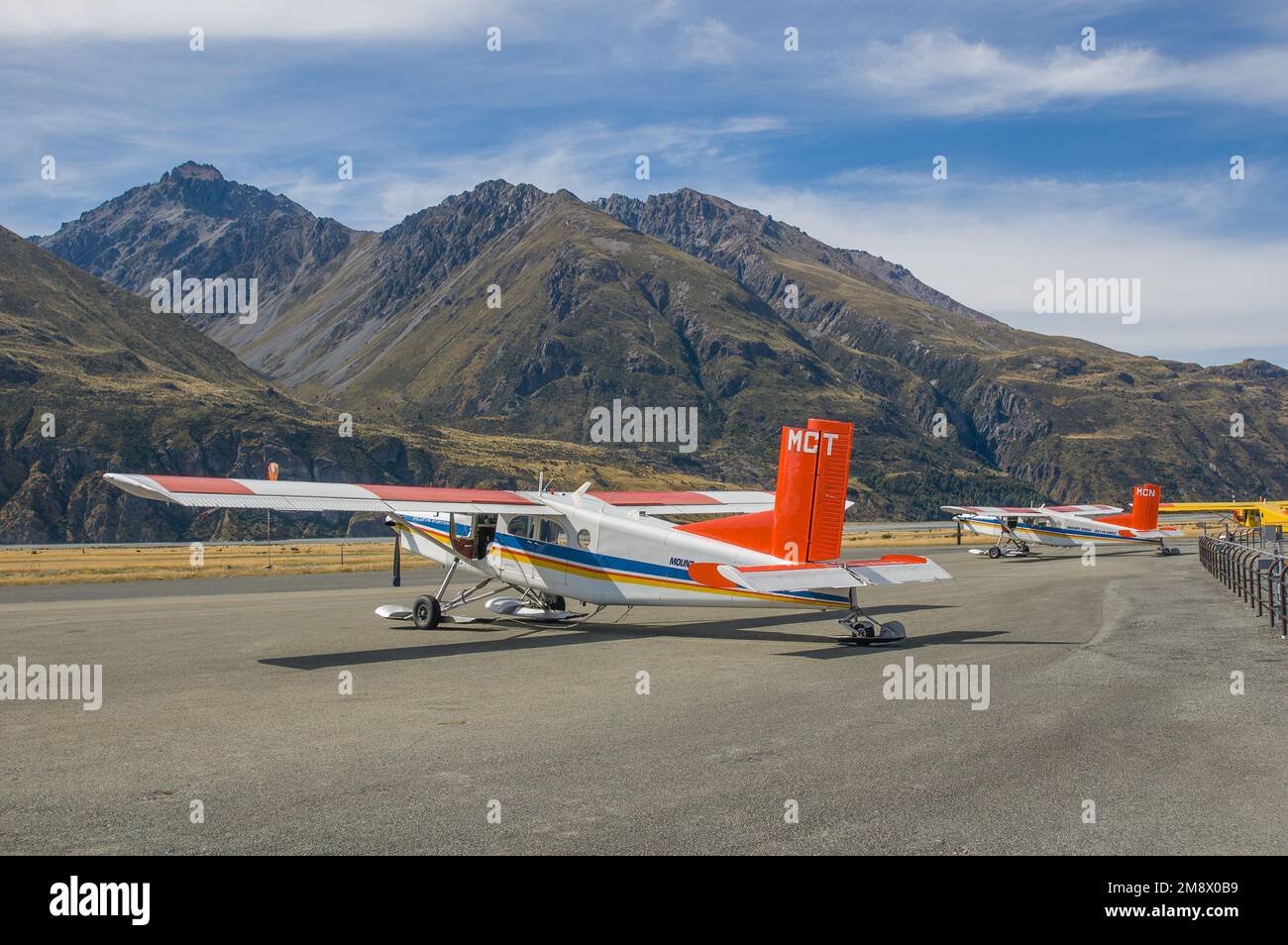Two ski planes standing at Mount Cook Airport ready to fly tourists on ...
