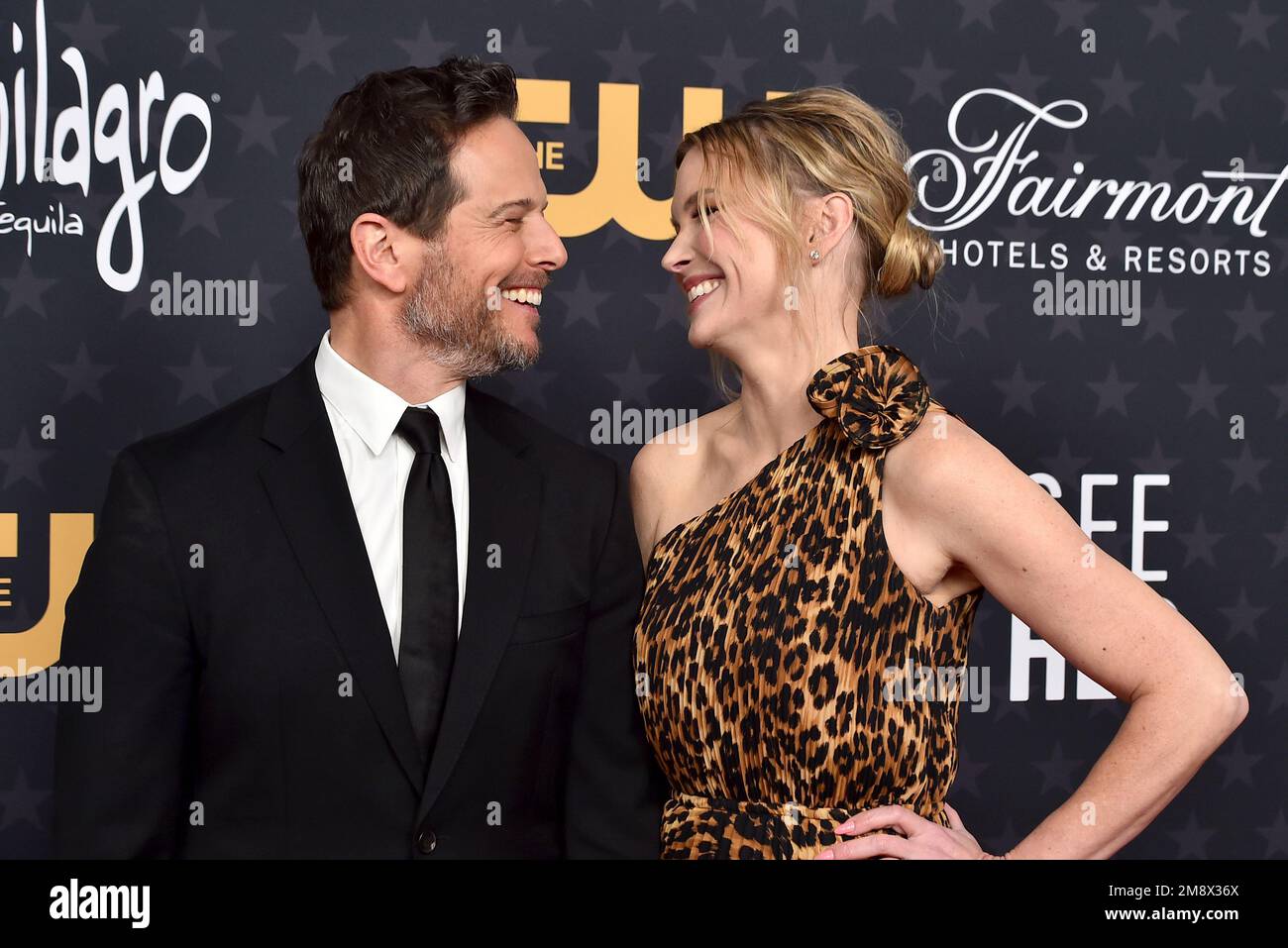 Scott Wolf, left, and Kelley Wolf arrive at the 28th annual Critics ...