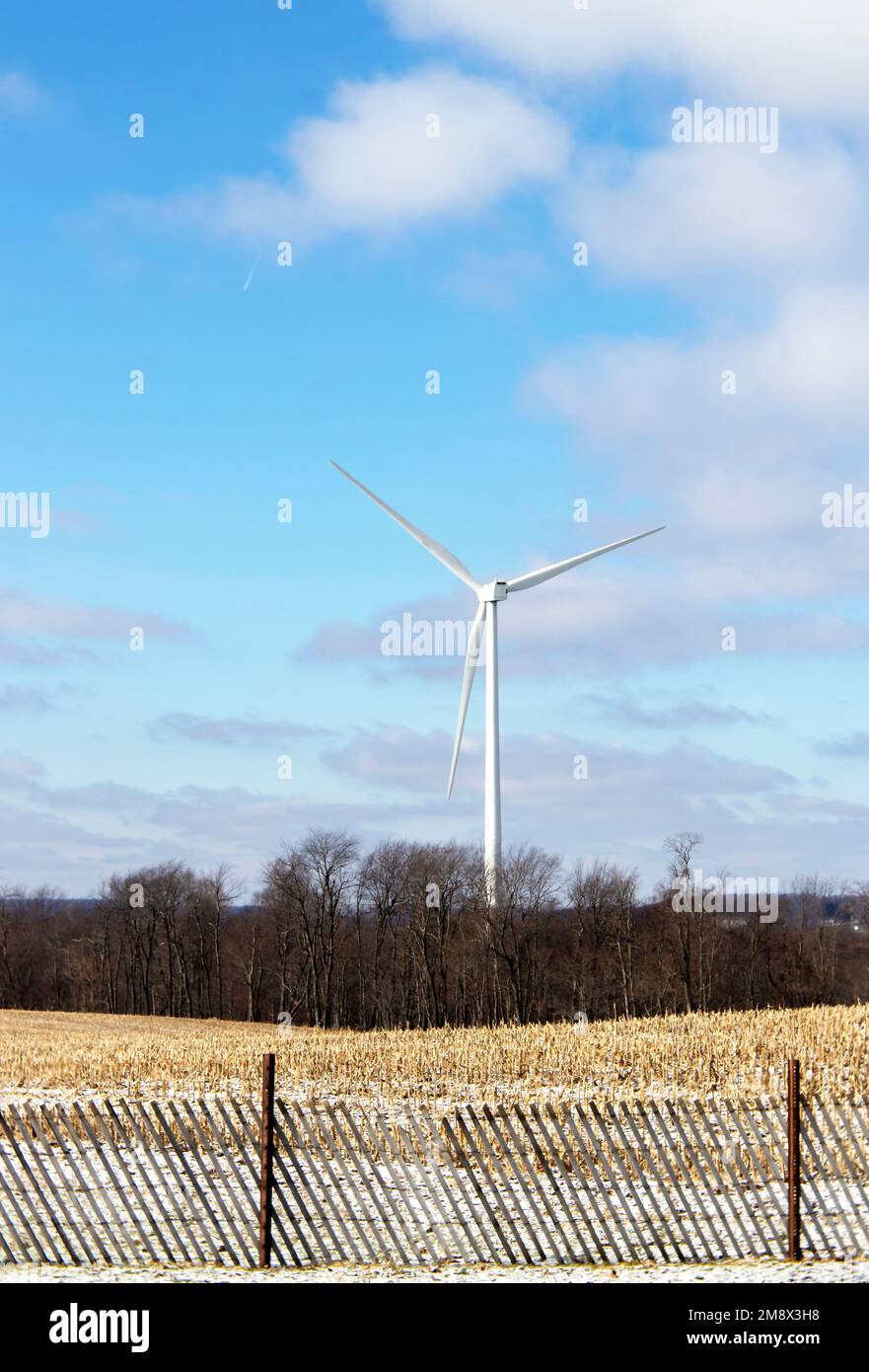 1 one single wind turbine hi-res stock photography and images - Alamy