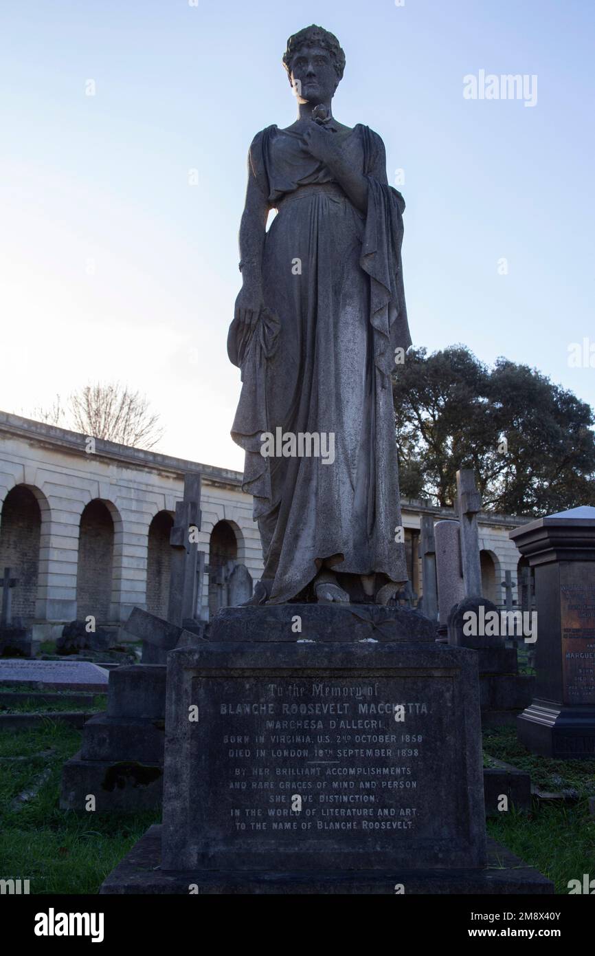 The grave of opera singer Blanche Roosevelt Macchetta with a statue of ...