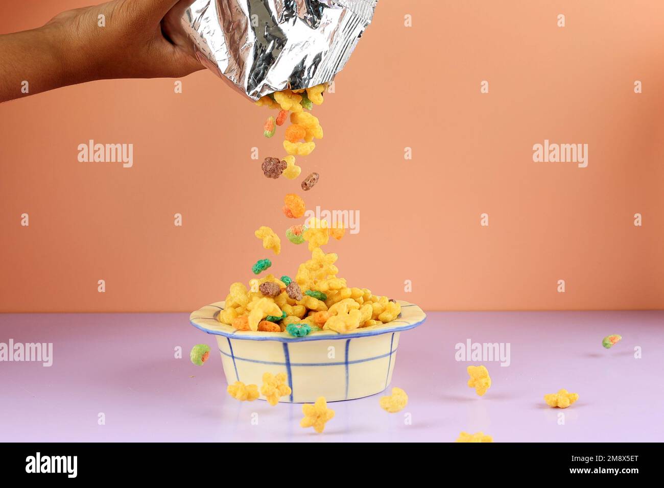 American fruit packing hi-res stock photography and images - Alamy