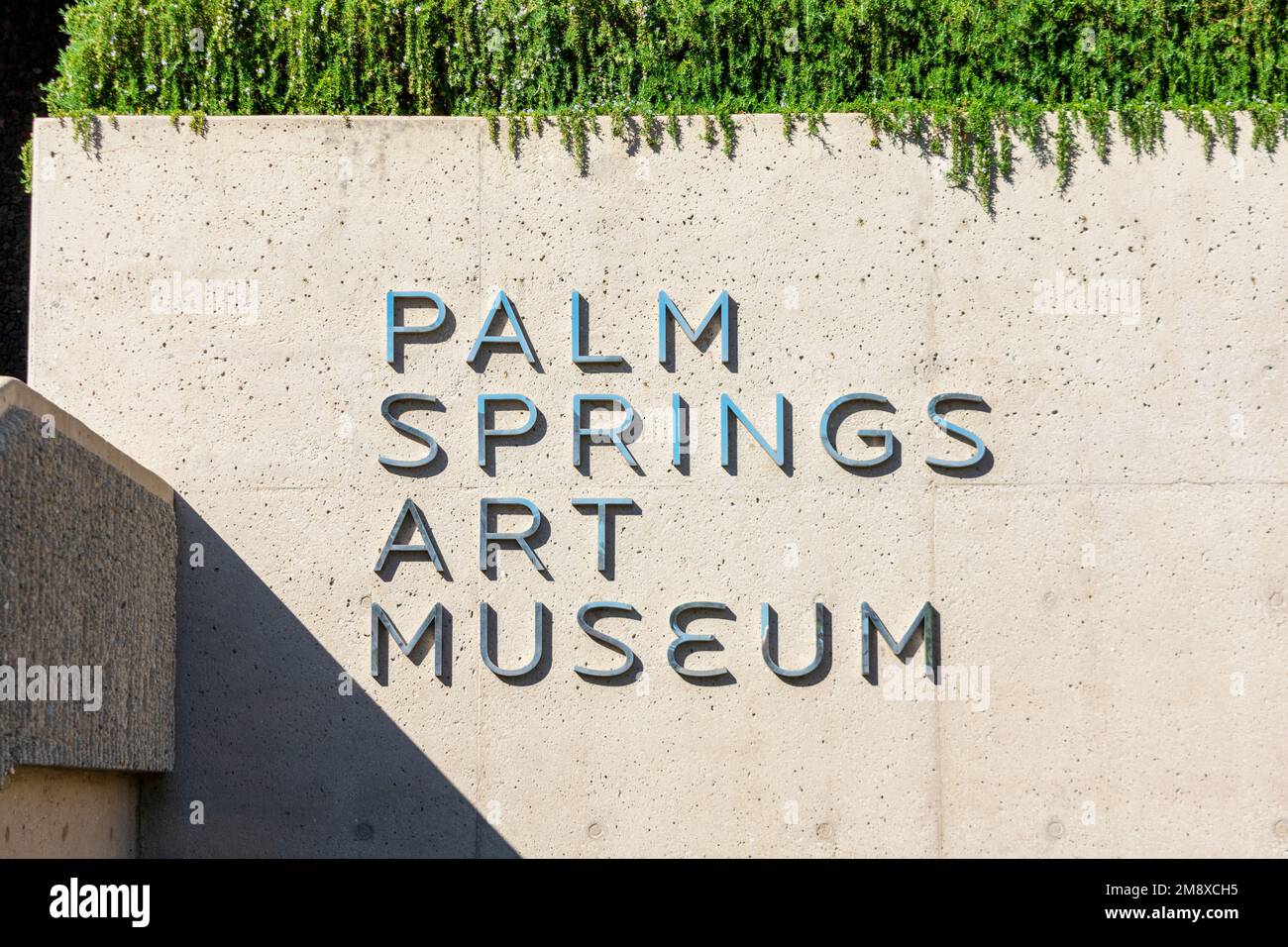 Palm Springs Art Museum sign at the entrance to the museum - Palm ...