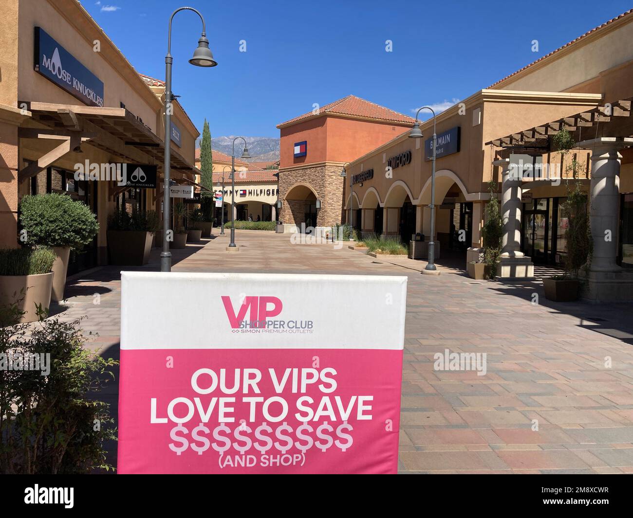 VIP Shopper Club advertisement at Desert Hills Premium Outlets mall ...