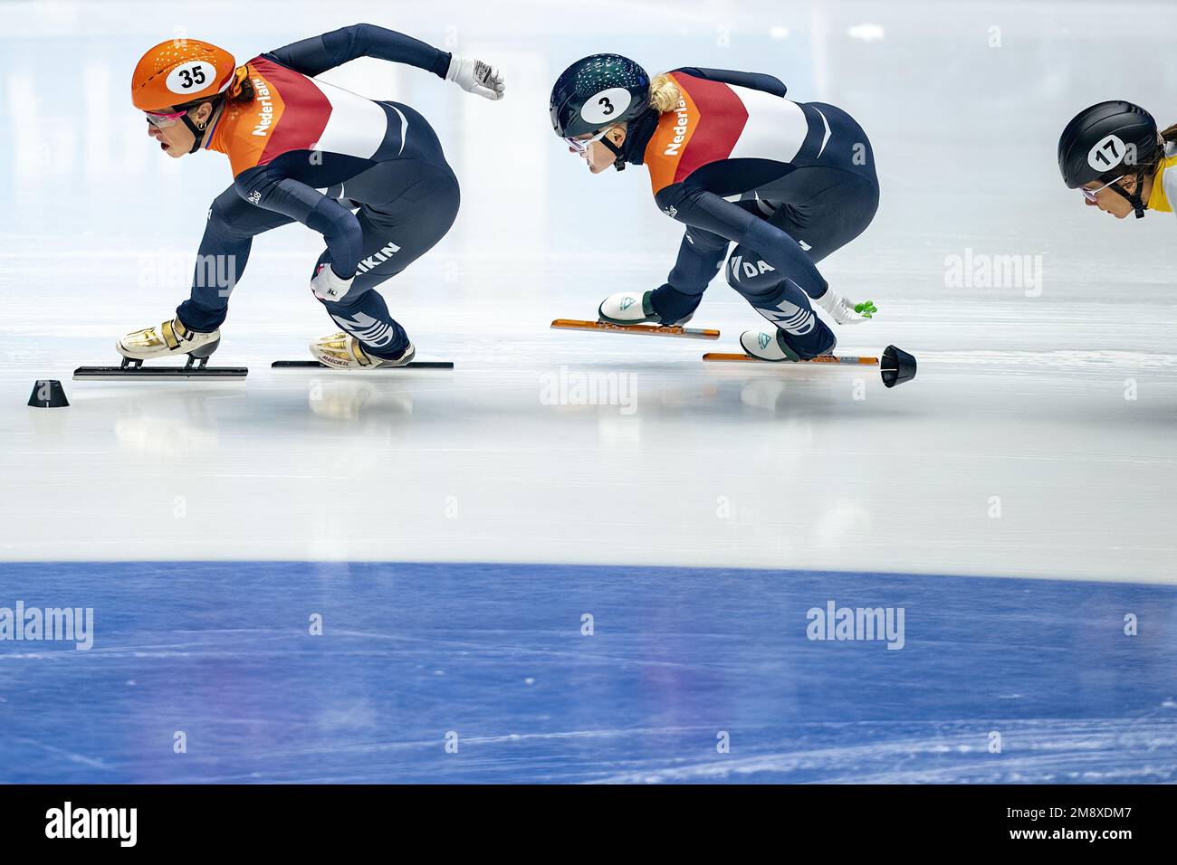 GDANSK - Suzanne Schulting, Xandra Velzeboer, Hanne Desmet during 1000 ...