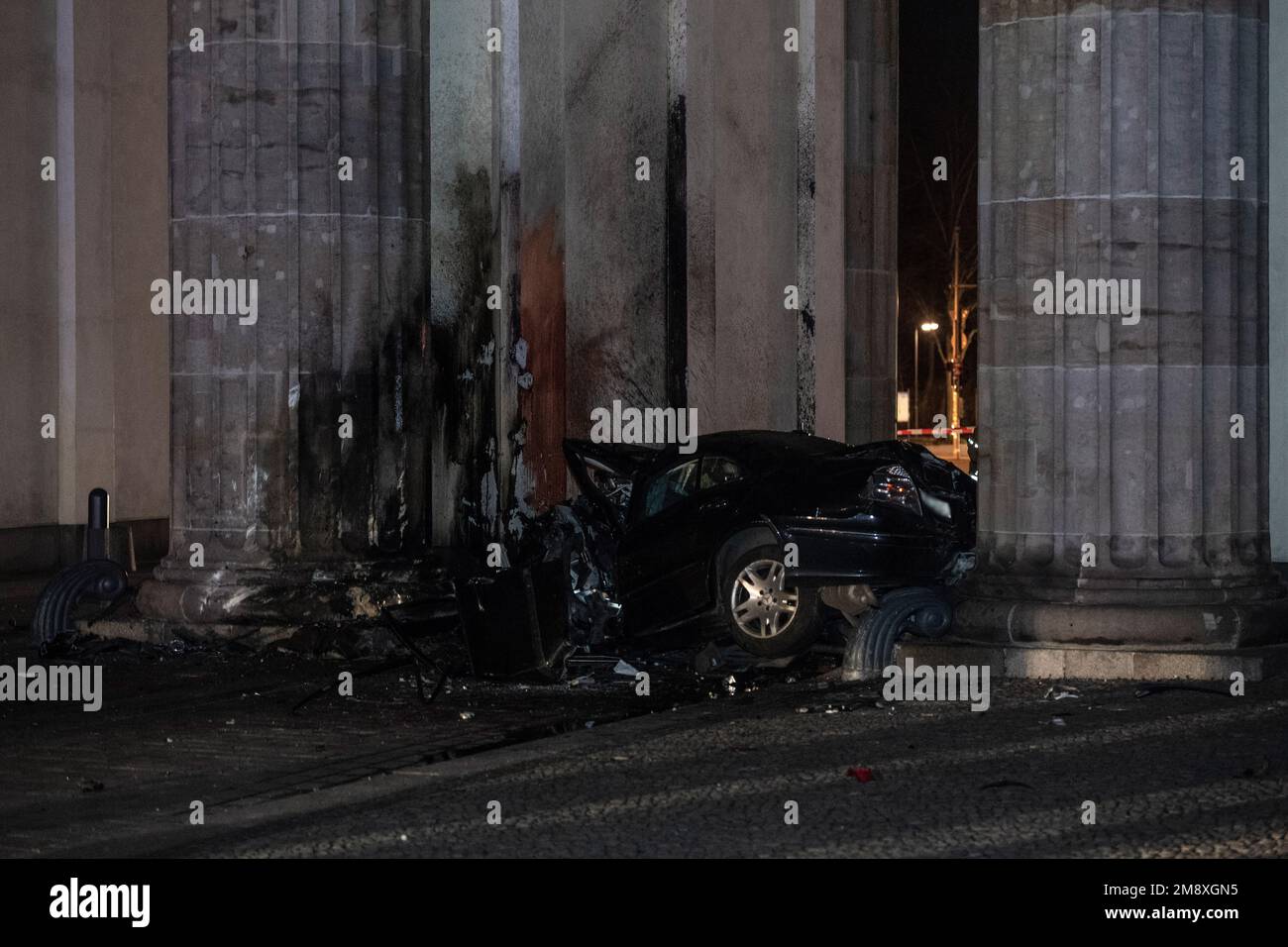 Wrecked gate hi-res stock photography and images - Alamy