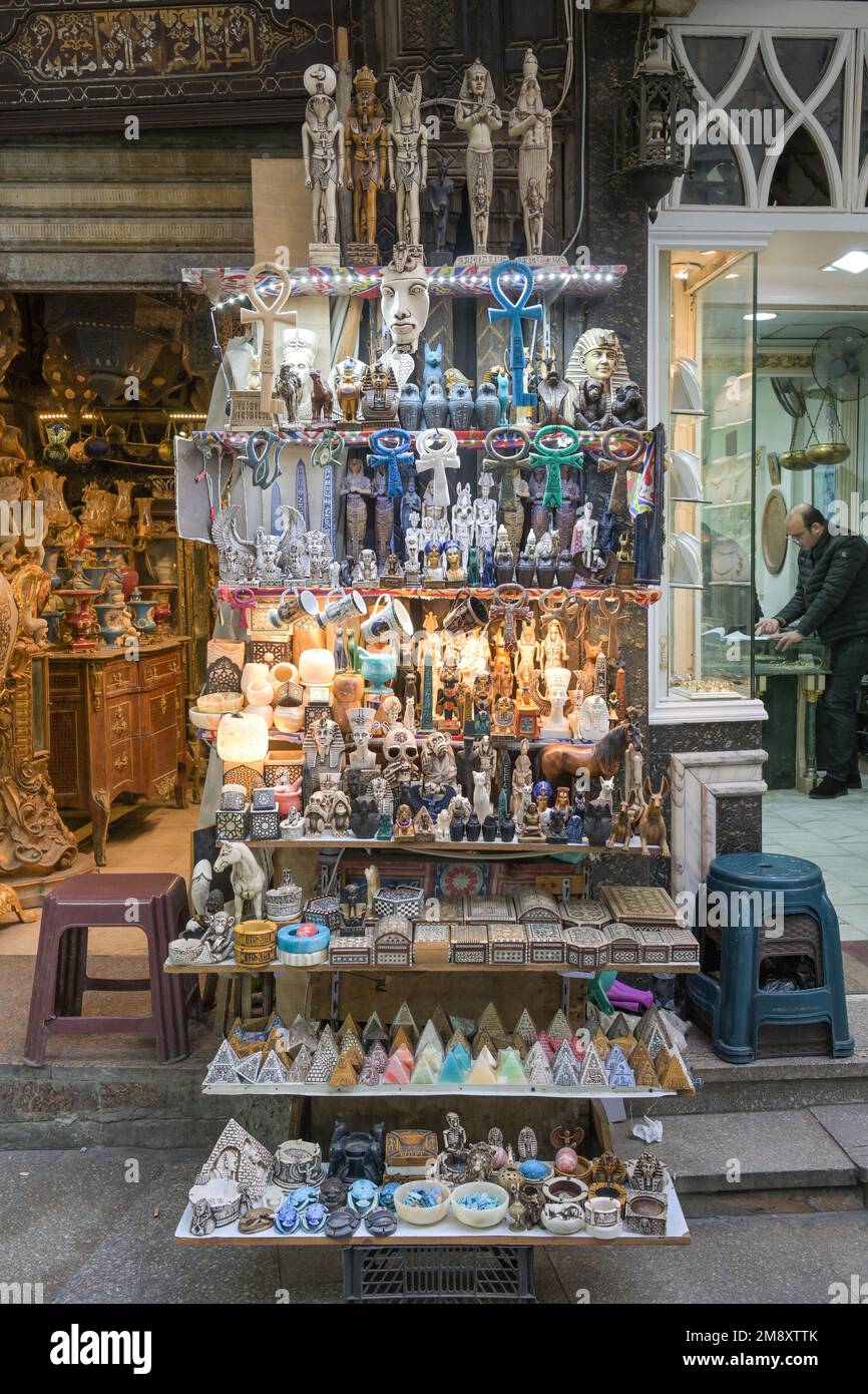Souvenirs, tourist shops, Khan el-Khalili bazaar, Old City, Cairo ...