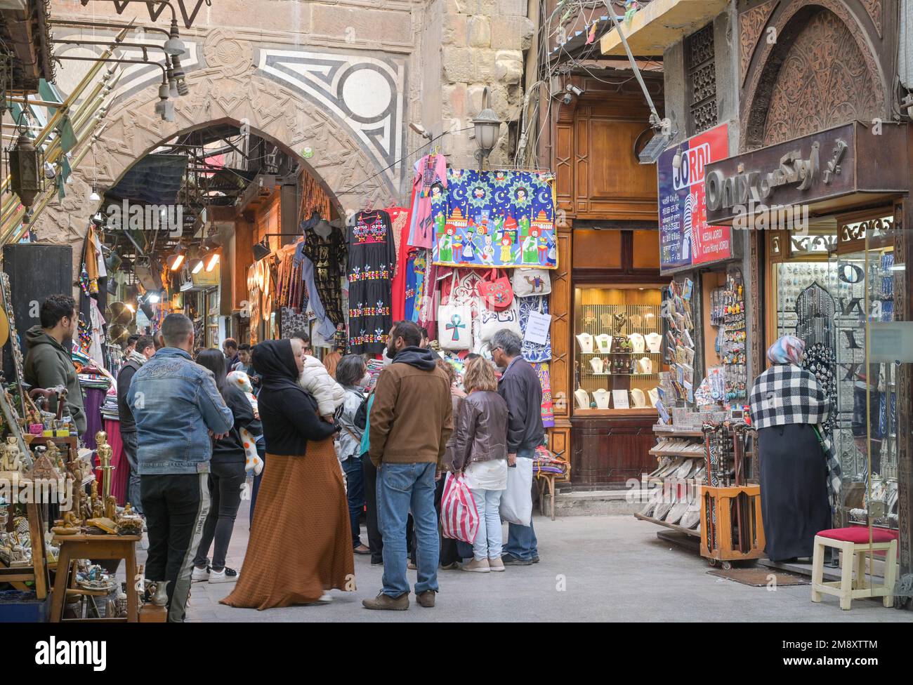 Market cairo egypt souvenirs hi-res stock photography and images - Alamy