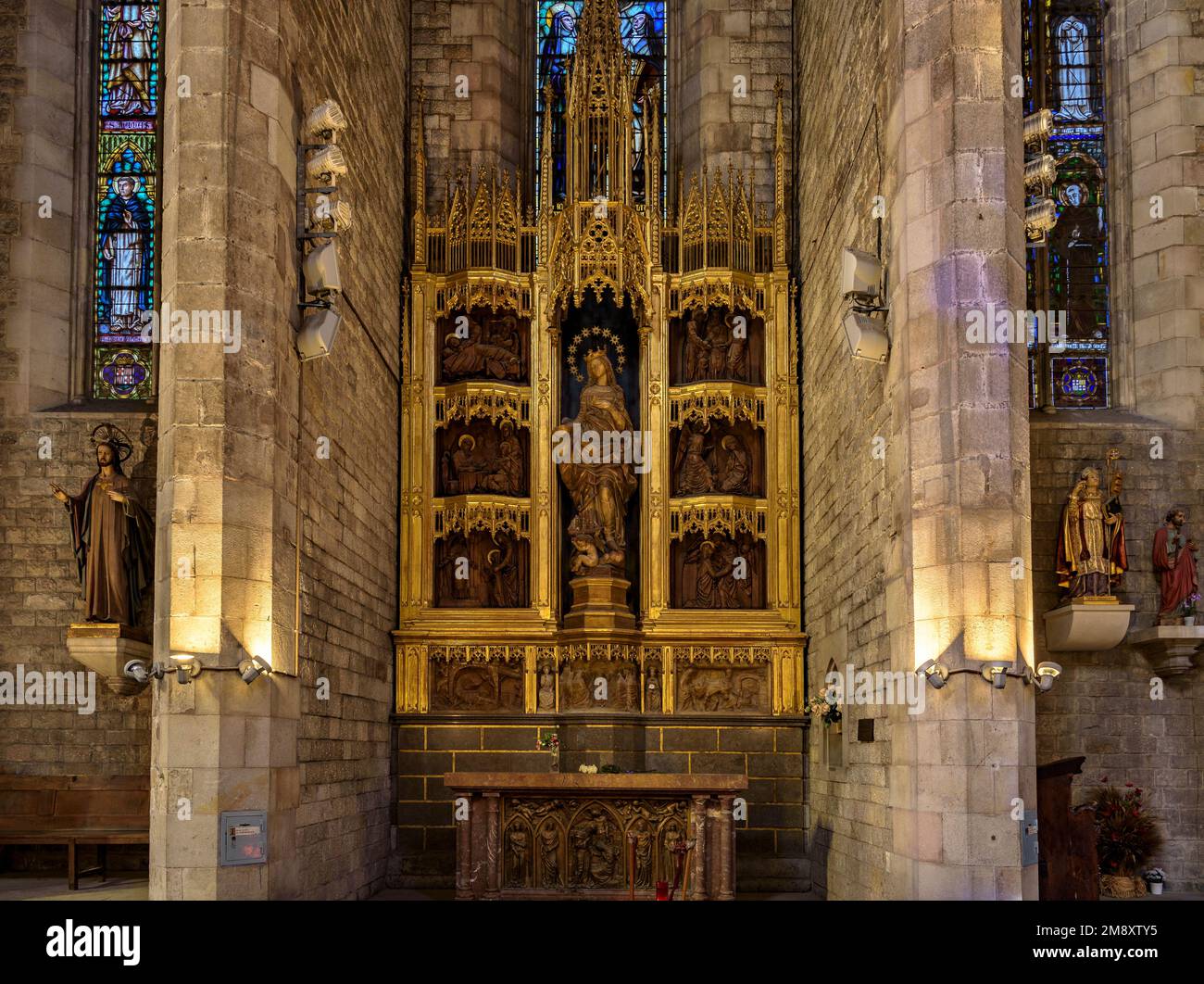 Altarpiece inside the Basilica of Santa Maria del Mar (Barcelona ...