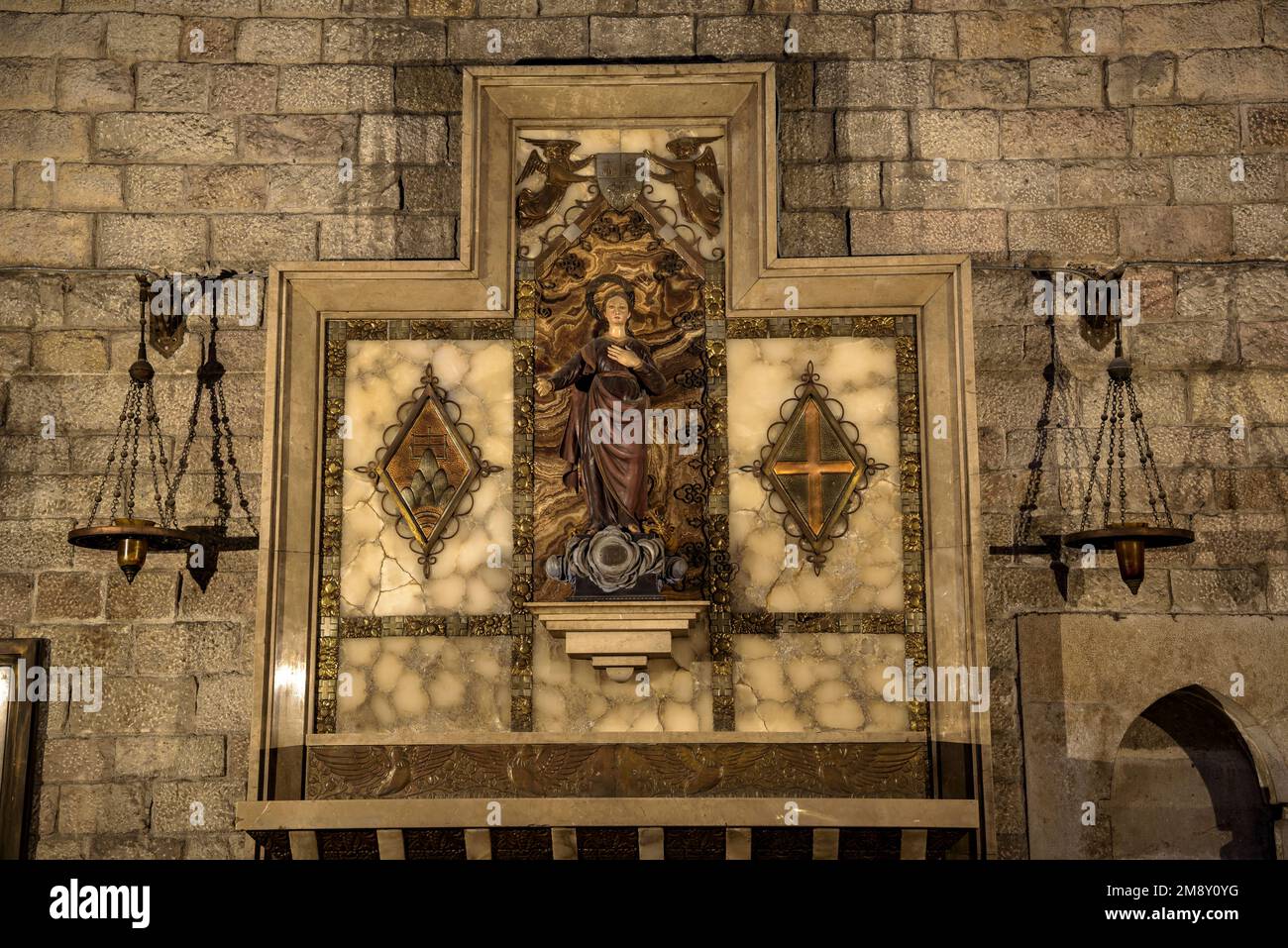 Altarpiece inside the Basilica of Santa Maria del Mar (Barcelona ...