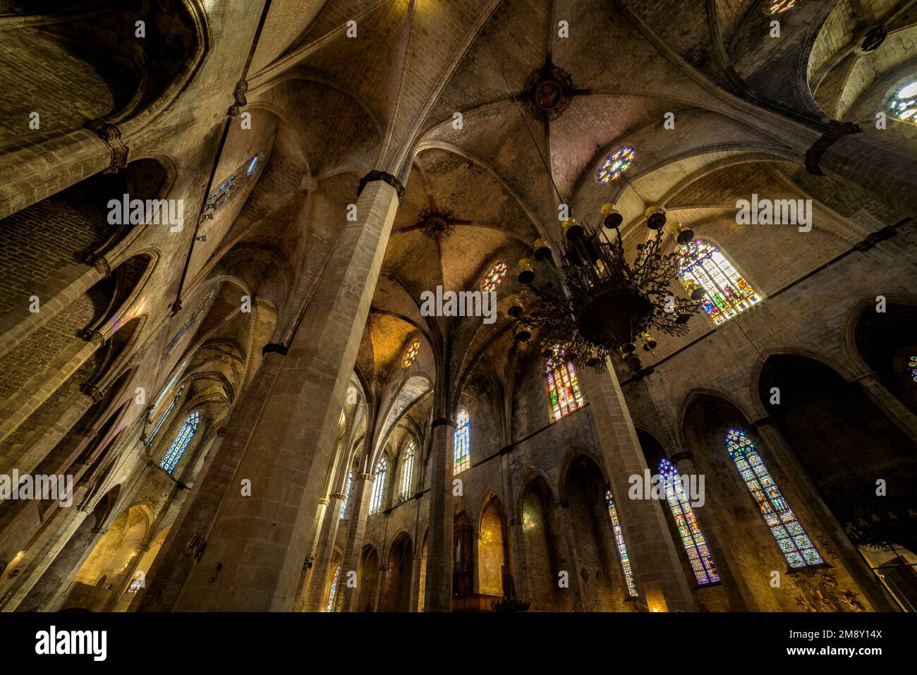 Interior catedral gotica hi-res stock photography and images - Alamy