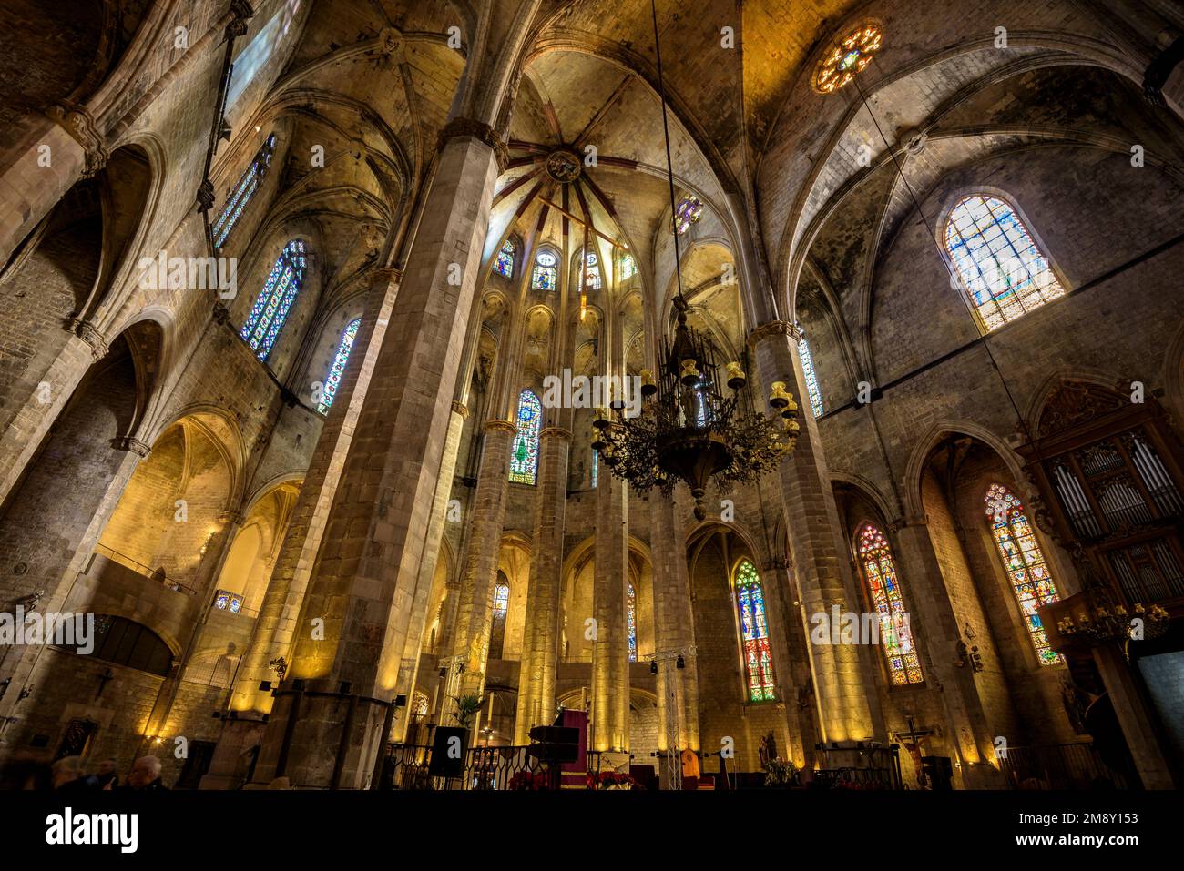 Interior of the Gothic Basilica of Santa Maria del Mar (Barcelona ...