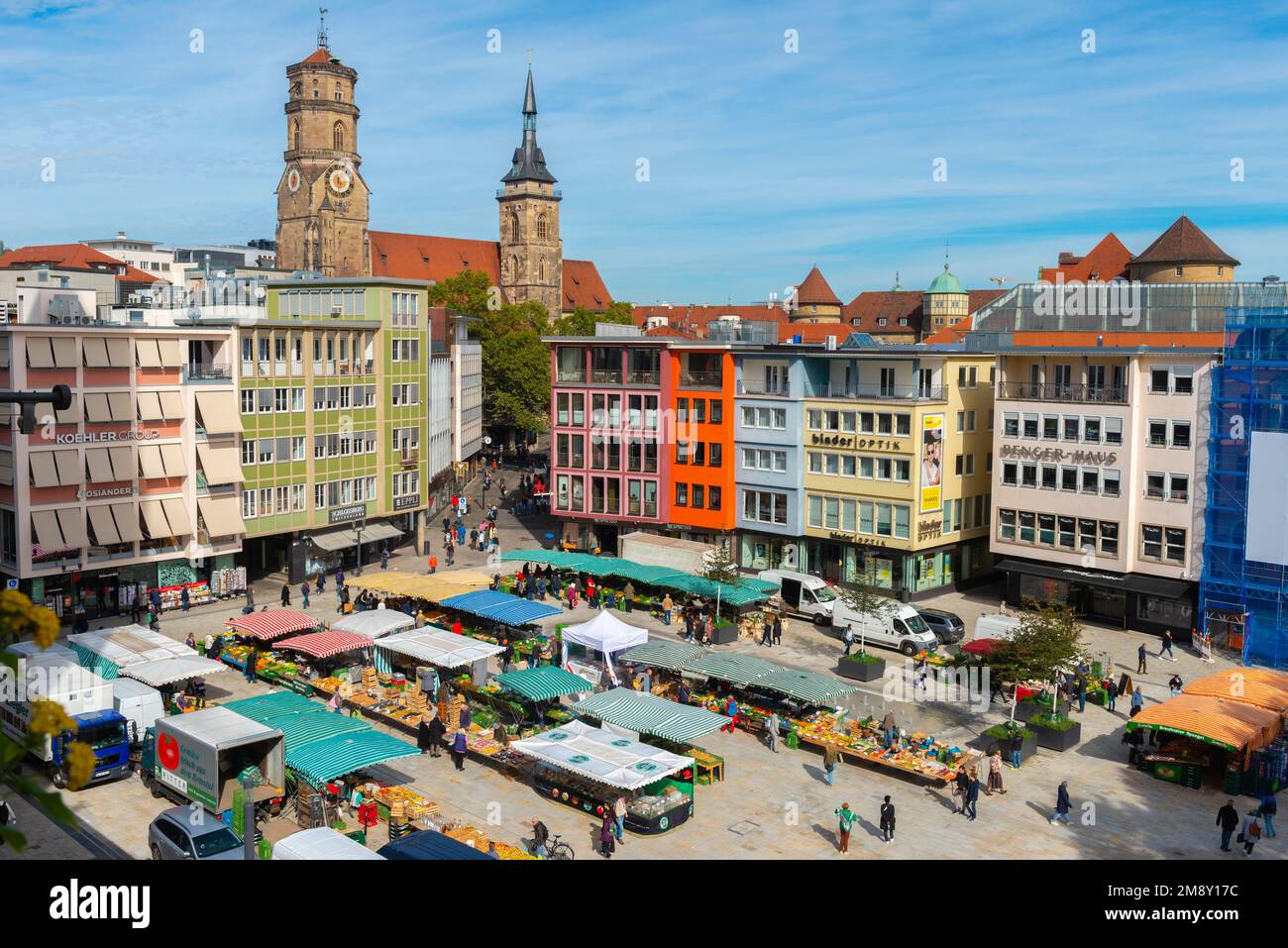 Weekly market on the market square, Stuttgart-Mitte, market stall ...